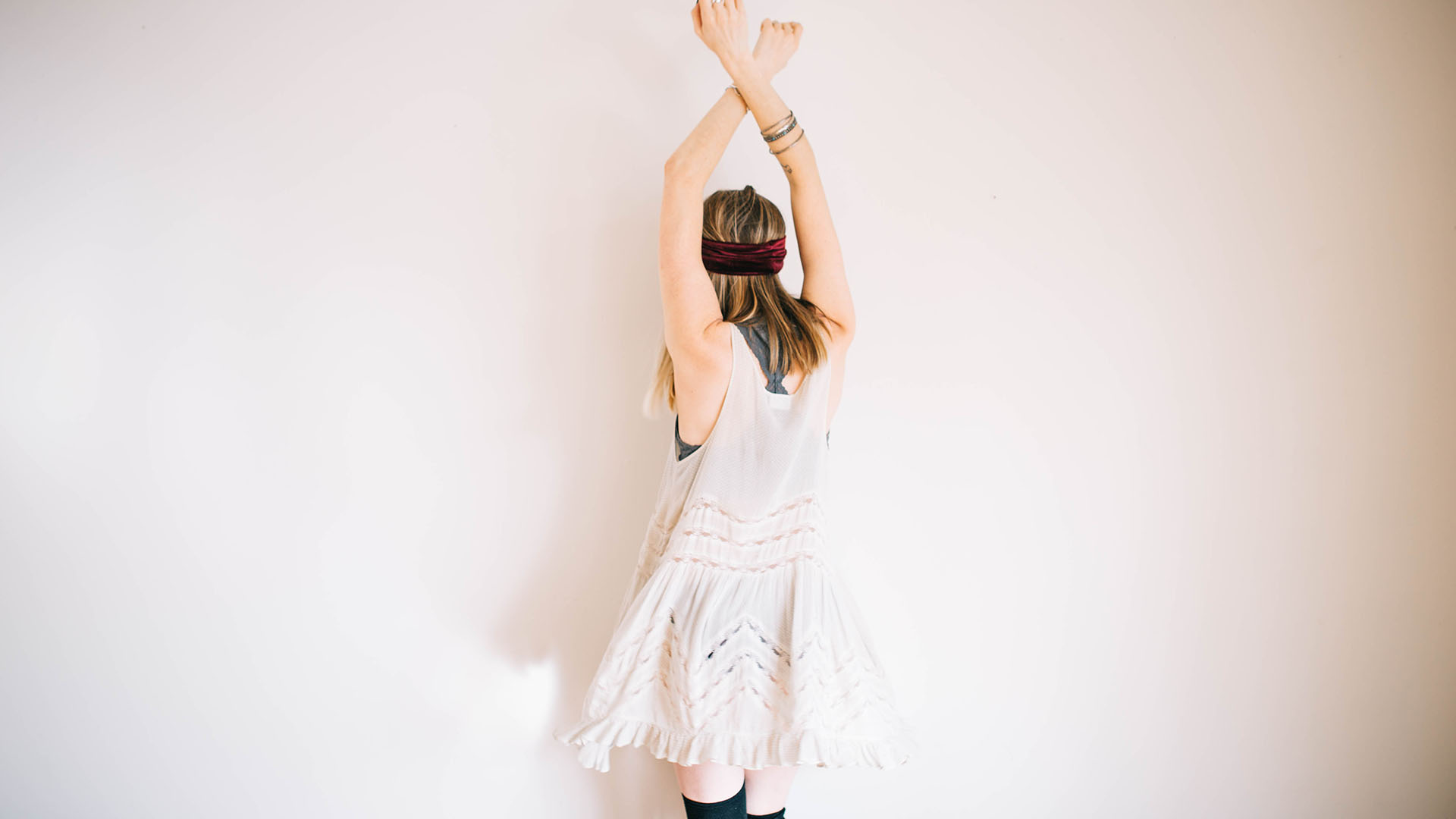 Comment s'habiller avec un petit ventre: 5 astuces efficaces qui ...